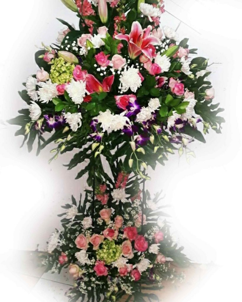 Standing Flower Pernikahan Murah Full Bunga | Hartini Florist